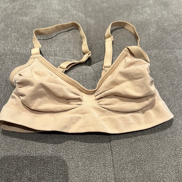 SKIMS | Intimates & Sleepwear | Skims Sculpting Bra | Poshmark